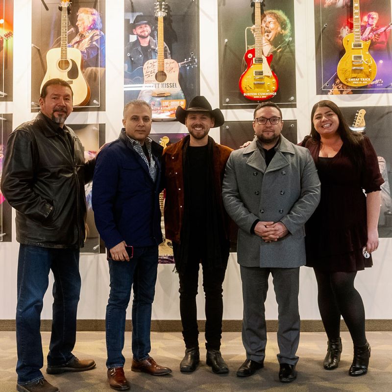 Brett Kissel Honours Chief Cody Thomas With A CCMA Award For The Enoch ...