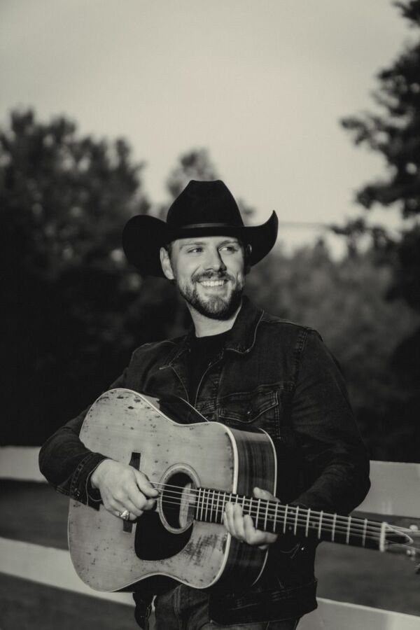 Biography - BRETT KISSEL